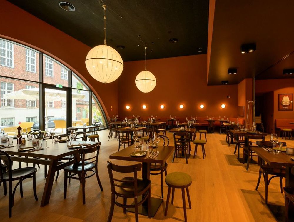 Schmock im neuen Volkstheater München - WOKA LAMPS VIENNA