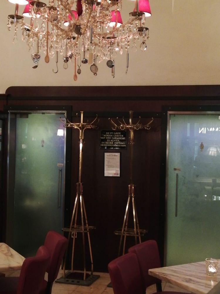 34-AL1 Cafe Capua Adolf Loos Coat-Stand - WOKA LAMPS VIENNA